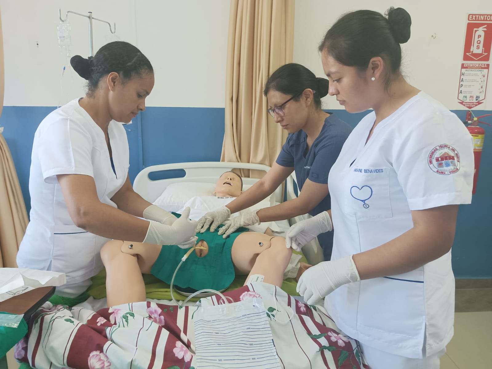 Estudiantes de Enfermería se preparan para la Práctica Clínica con ...